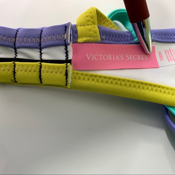 Victoria's Secret | Swim | Victoria Secret 32dd Suit Top Stripes Bikini ...